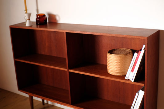 Shelf – Heima