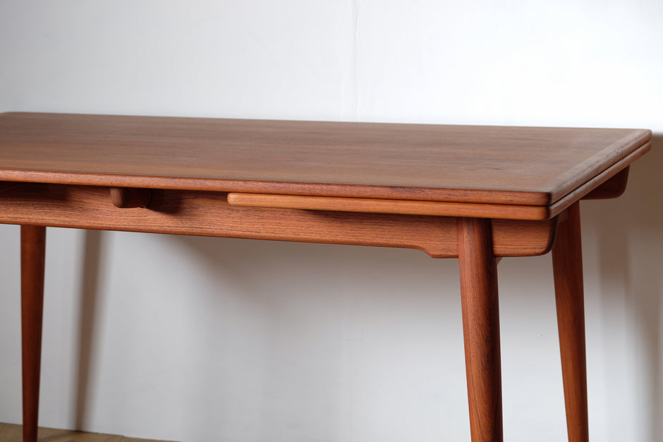 Dining Table – Heima